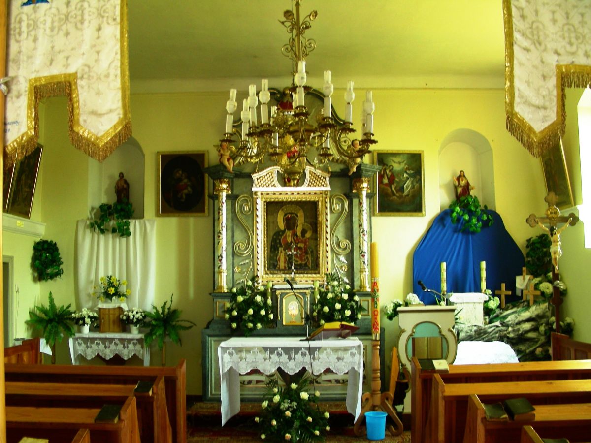 Kościół Matki Bożej Częstochowskiej - Przewodnik - Dioblina Kościół Matki Bożej Częstochowskiej - Przewodnik - Dioblina