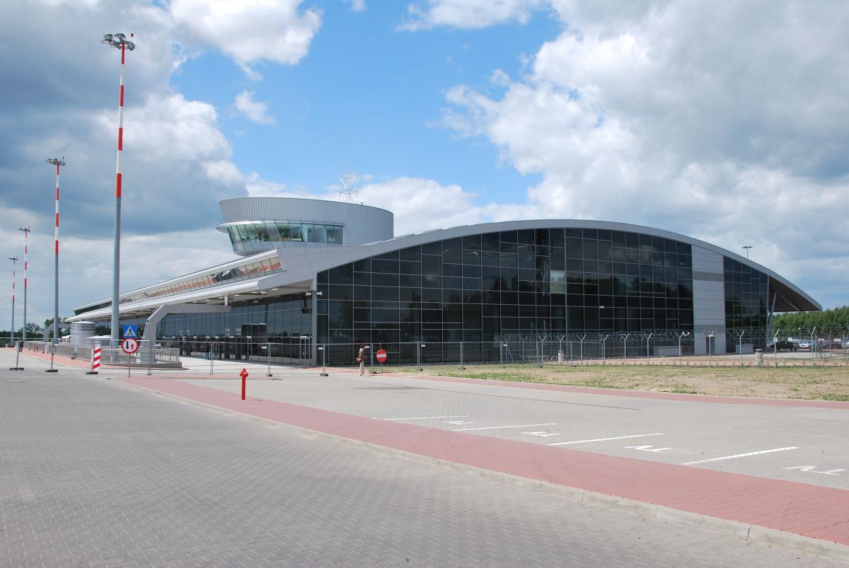 Port lotniczy Łódź - Lublinek - Przewodnik - Dioblina